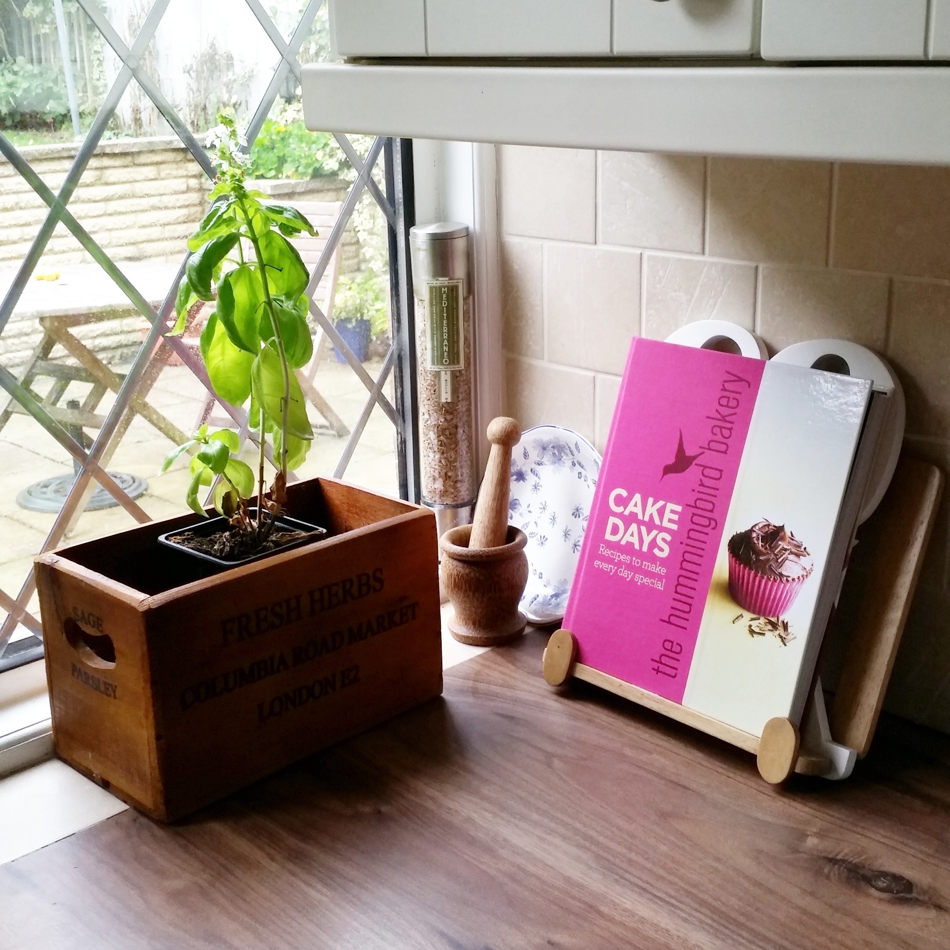 Reno Diaries: A Glimpse At Our Kitchen - Boo & Maddie