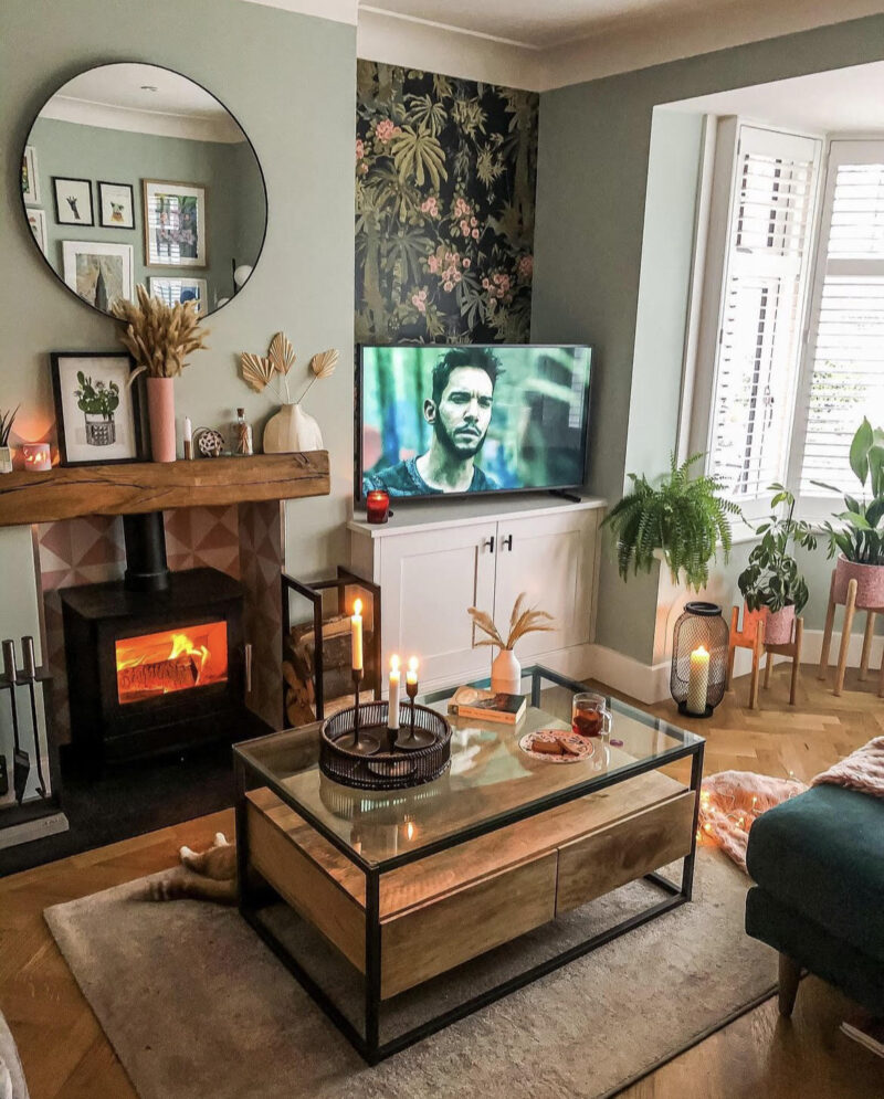 The Ultimate Movie Night Checklist - Boo & Maddie