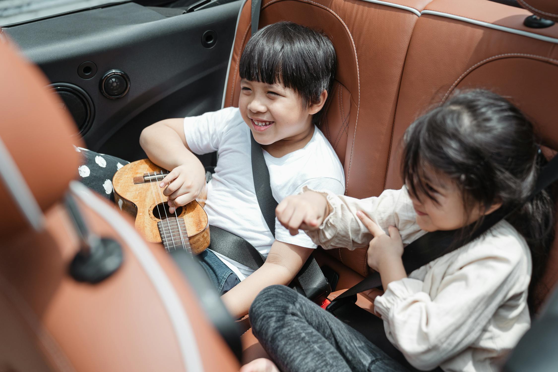 7 Tips For A Stress-Free Car Ride With Kids - Boo & Maddie